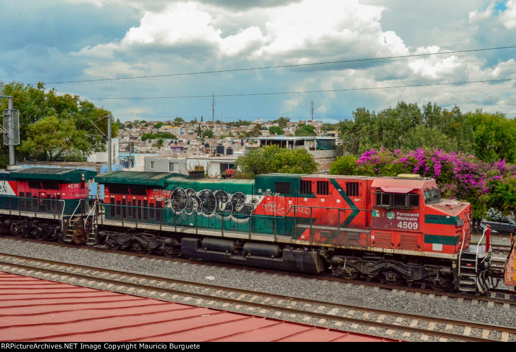FXE AC4400 Locomotive as a second unit in a mixed freight train
